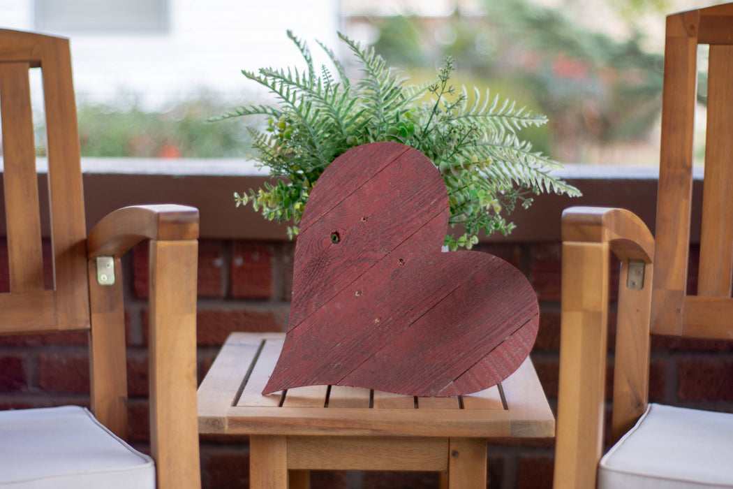 18" Rustic Farmhouse Red Wooden Heart — Wallhogs